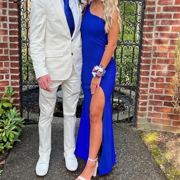 Dresses | Royal Blue Prom Slit On Right Leg Fitted Size | Poshmark